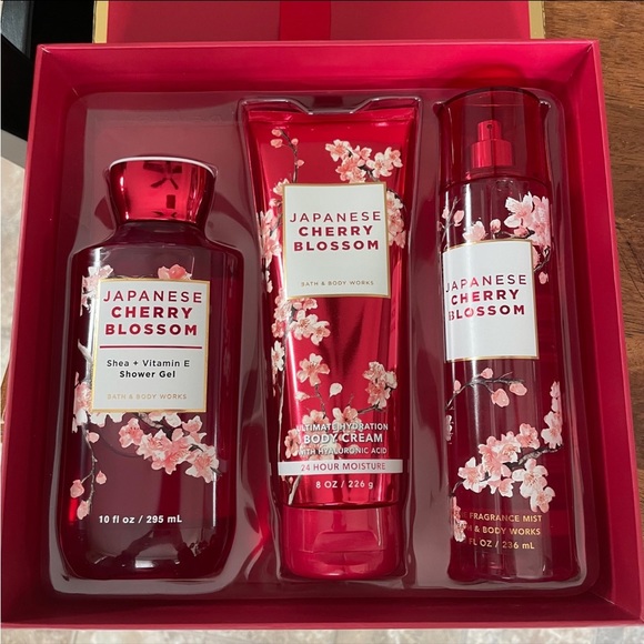 Bath & Body Works | Bath & Body | Bath And Body Works Japanese Cherry Blossom Gift Set | Poshmark